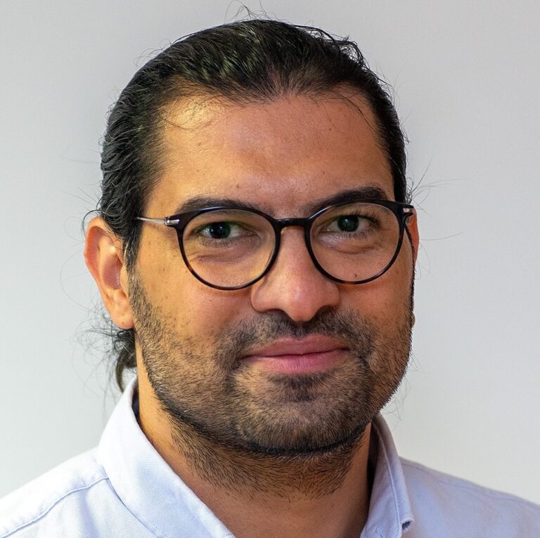 Faculty Members – Department of Physics